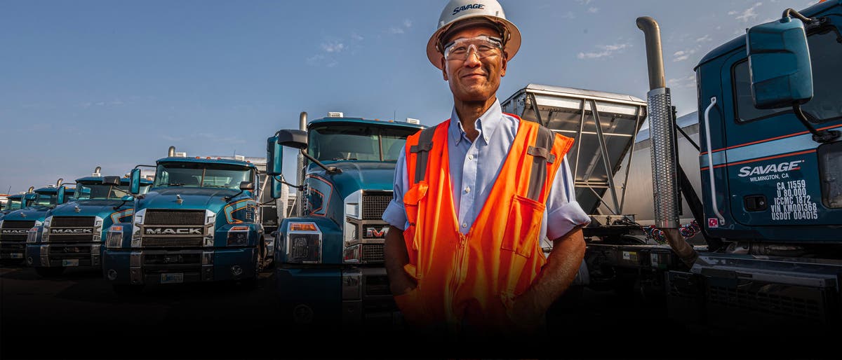 In the Know Bulldog Magazine | Mack Trucks